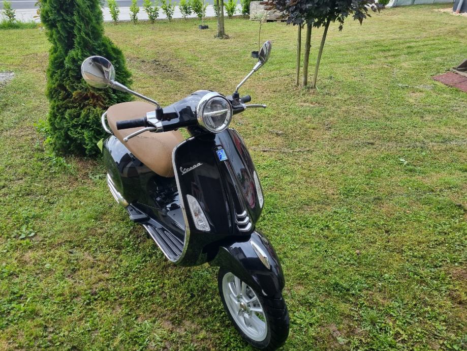 Vespa 50 cm3, 2022 l.