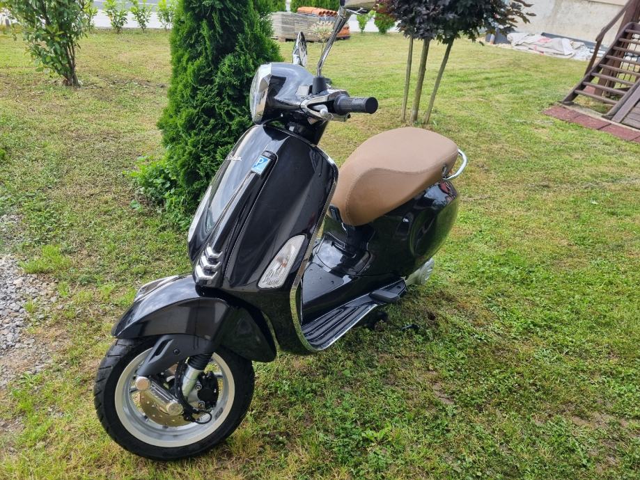 Vespa 50 cm3, 2022 l.
