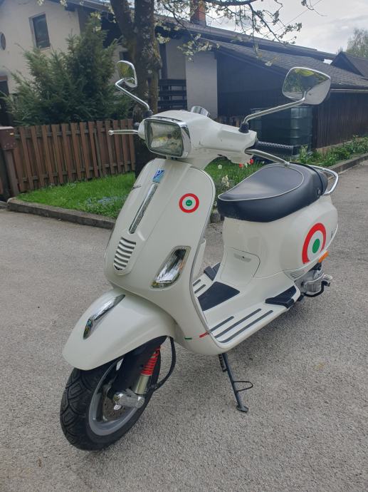 Vespa s50, 2011 l.