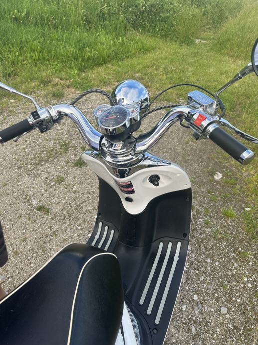 Znen Legend Skuter 50 cm3, 2018 l.