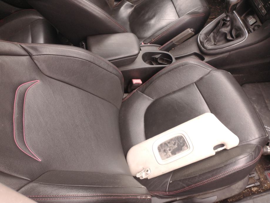 fiat bravo 2010 sedeži usnjeni komplet sedež zic levo klop spredaj zad