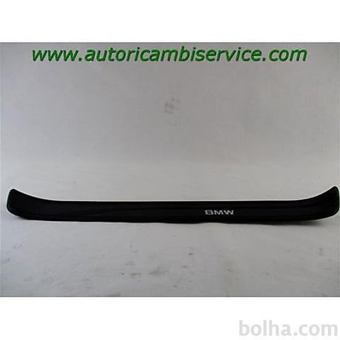 NOTRANJA OBLOGA PRAGA OEM N. 51477060280 ORIGINAL REZERVNI DEL BMW...