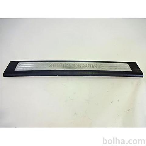 NOTRANJA OBLOGA PRAGA OEM N. A1646803335 ORIGINAL REZERVNI DEL...