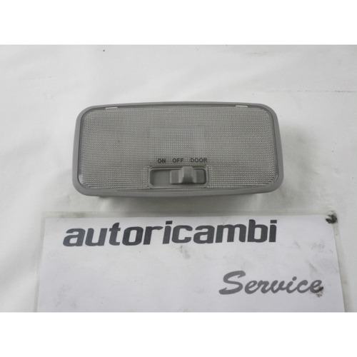 NOTRANJA SVETILA OEM N. 8124052040B0 ORIGINAL REZERVNI DEL TOYOTA YARI