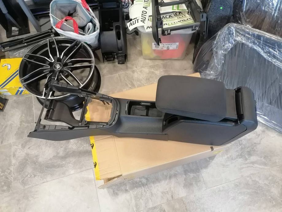 Vw Golf 6 naslon za roke 1K0862531A