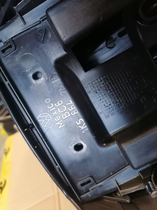 Vw Golf 6 naslon za roke 1K0862531A