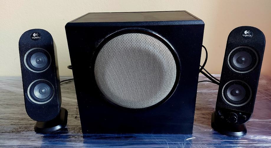 Računalniški zvočniki Logitech X-230