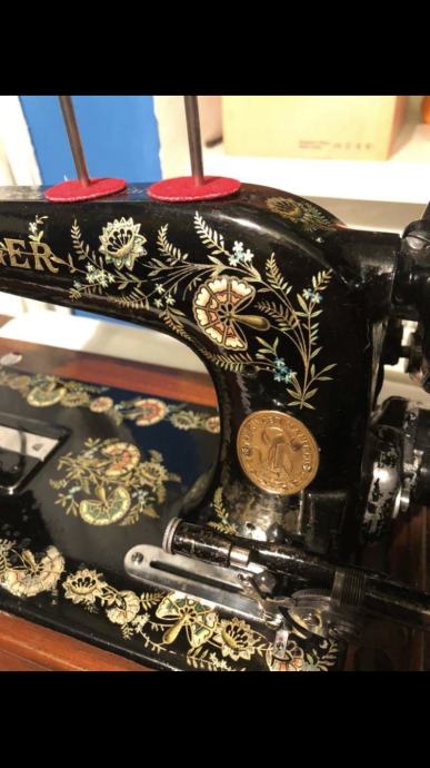 SINGER 48k ŠIVALNI STROJ