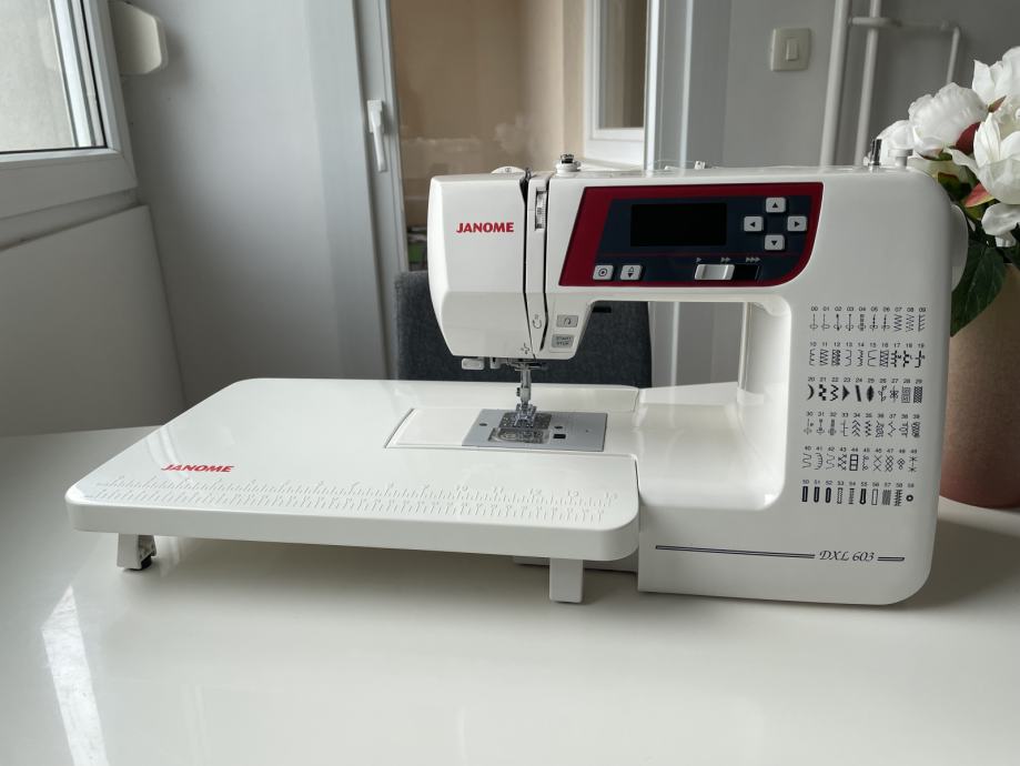 Šivalni stroj Janome DXL 603