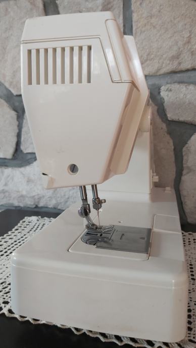 Šivalni stroj Singer 9012, Sewing Machine Singer Libera