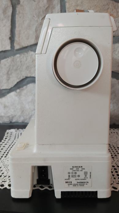 Šivalni stroj Singer 9012, Sewing Machine Singer Libera