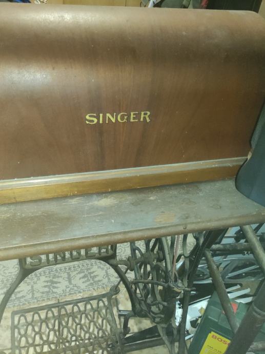 Šivalni stroj Singer
