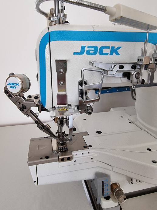 Industrijski pokrivni šivalni stroj IBERDECK Jack K4-UT full automatic