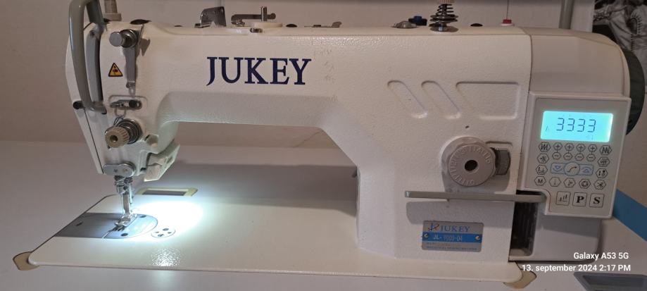 JUKEY- industrIjski šivalni stroj LJ-9000-D4