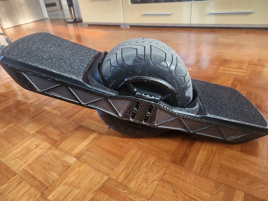 Floatwheel ADV Pro - like new and waterproofed (Onewheels)