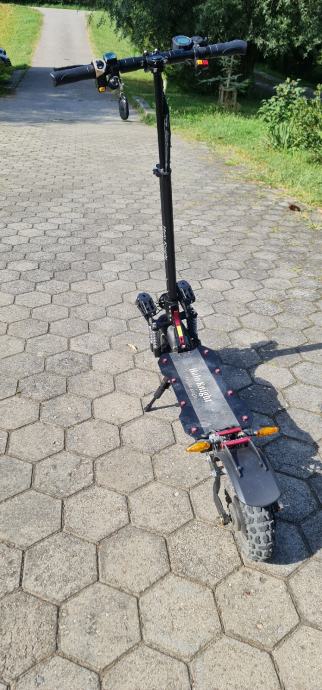 Električni skiro Halo Knight T104