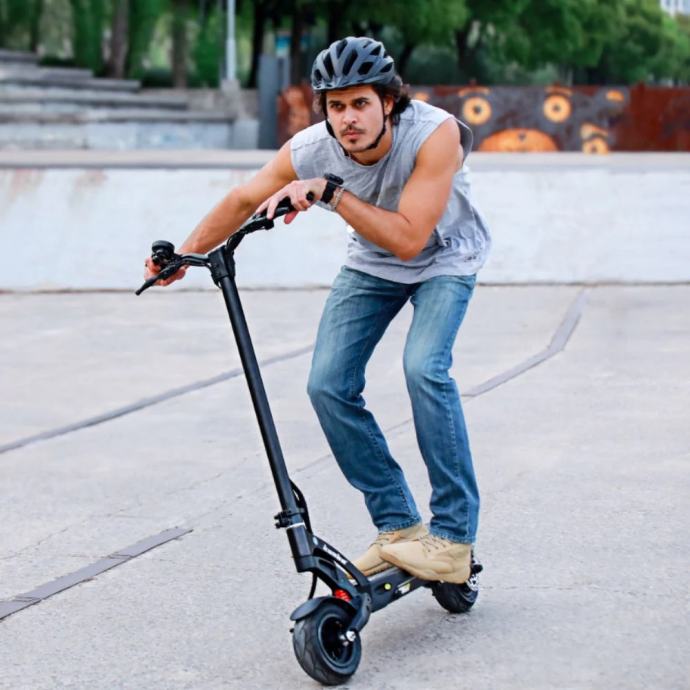 Električni skiro KAABO MANTIS 8 PRO - MAX hitrost 60km/h