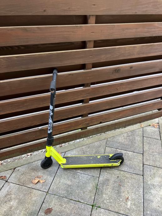 Oxelo skiro črno rumen