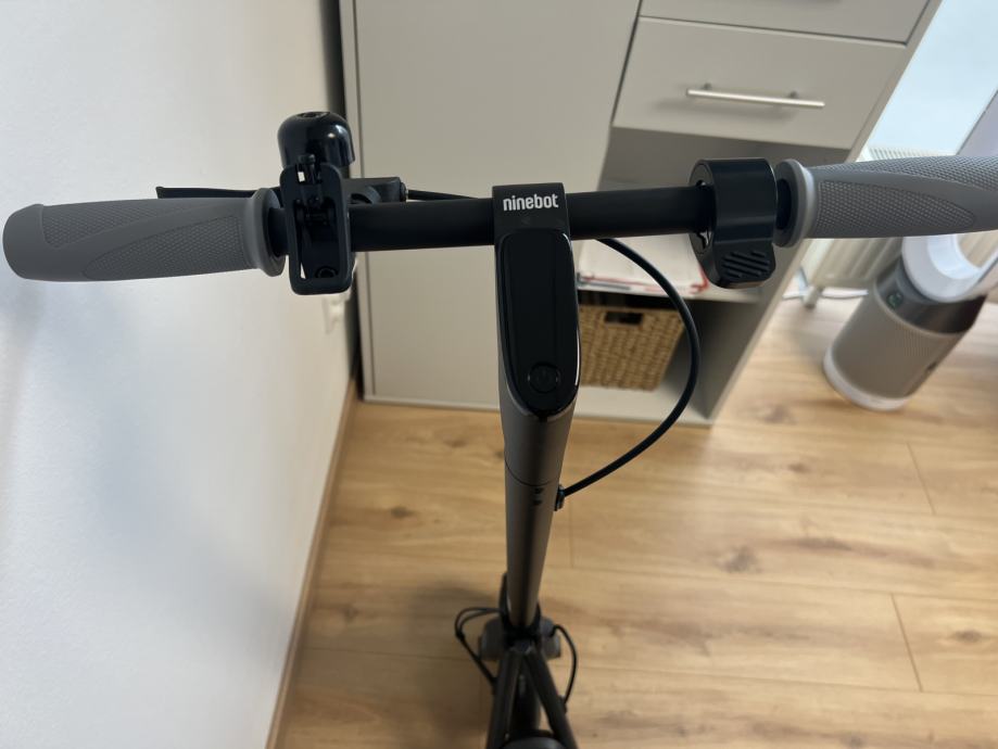 Segway Ninebot Kickscooter e25e