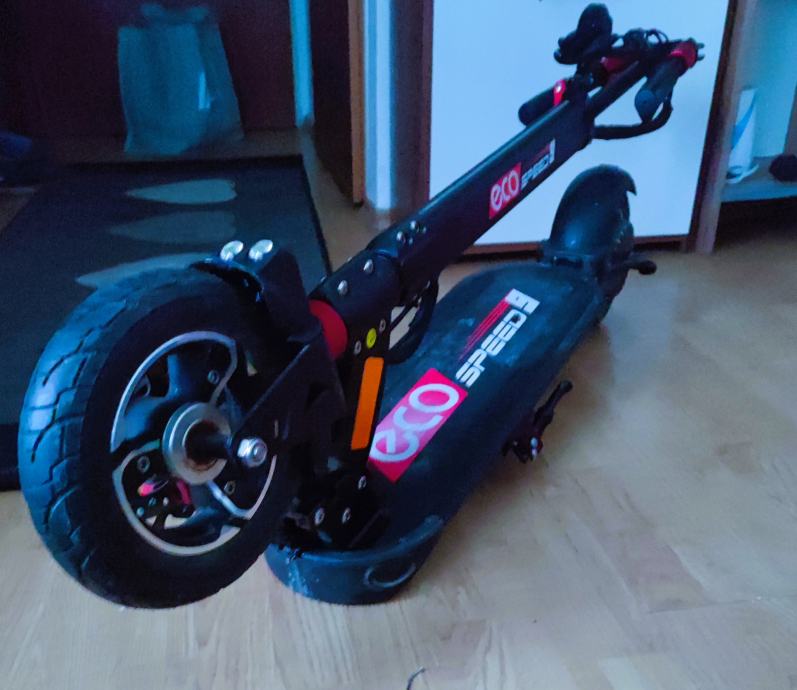 Vrhunski električni skiro ECO speed 9 (do 40 km/h)