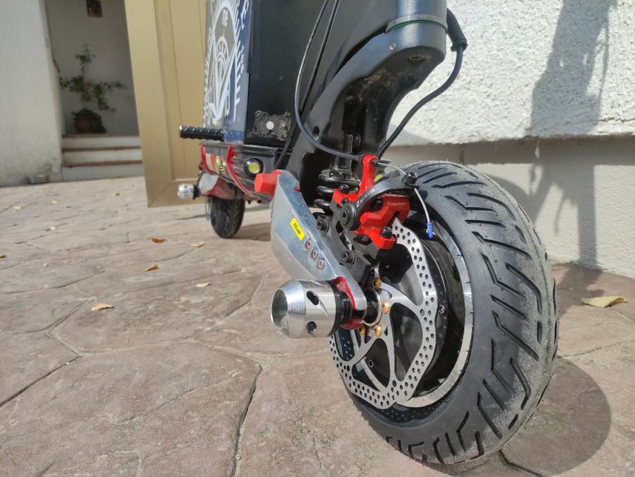 Zero 10x/EcoSpeed 10x Elektricni skiro Midimoto