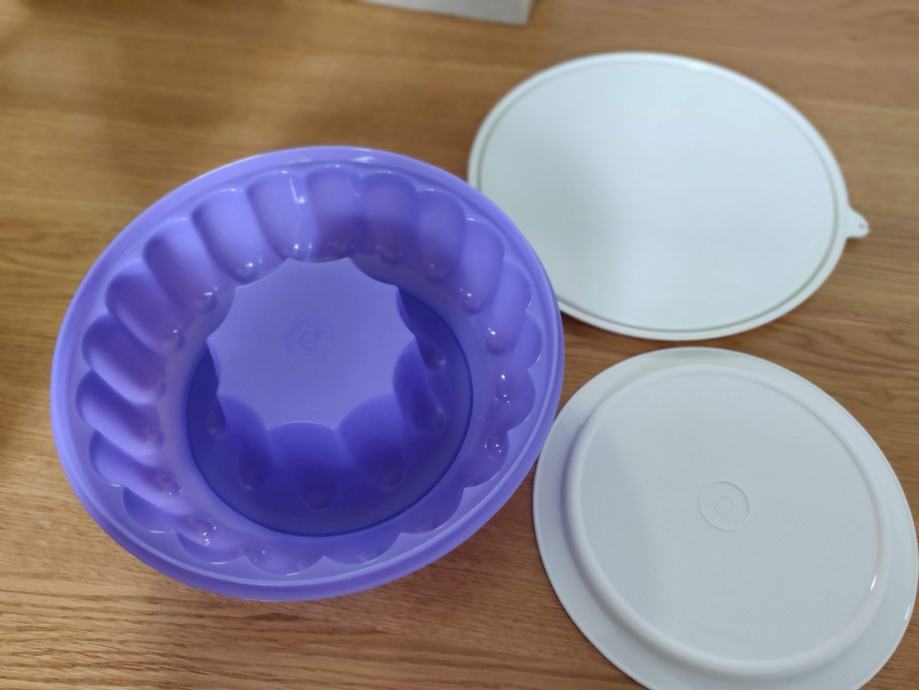 Tupperware model za serviranje