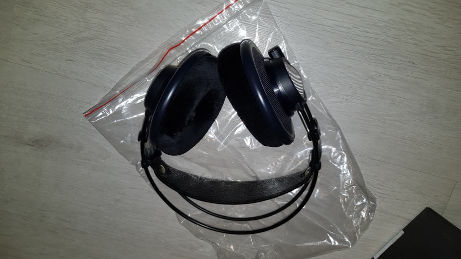 Slušalke AKG 702 Reference Studio Headphones