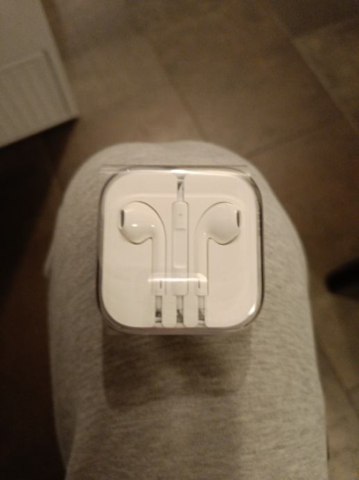 Original Apple slusalke - NOVE