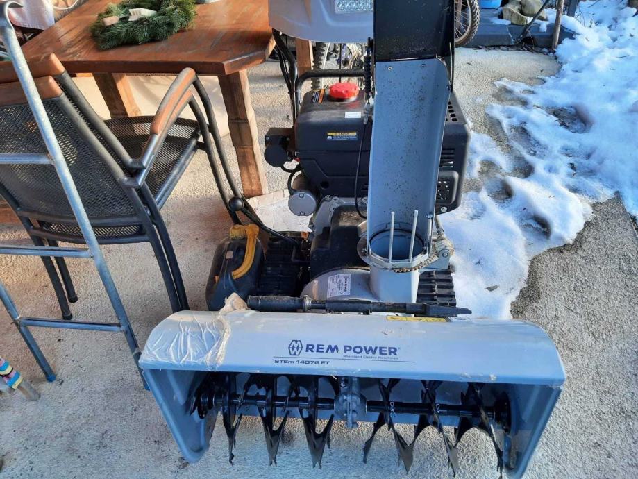 Skoraj nova snežna freza