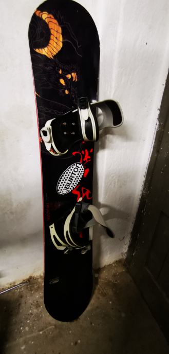 155 ESCAPE Dragon snowboard + Escape vezi