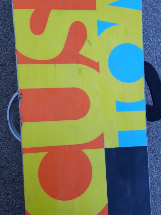 Burton Custom flying v 158 + Burton Cartel EST (velikost L) vezi