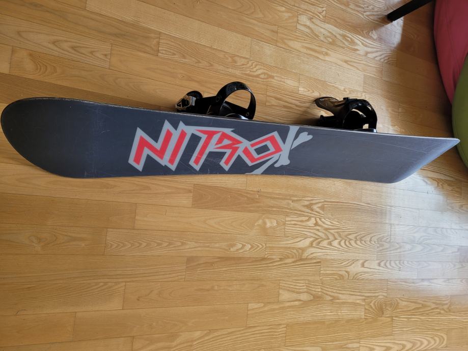 Nitro vandal 142cm + vezi drake fifty