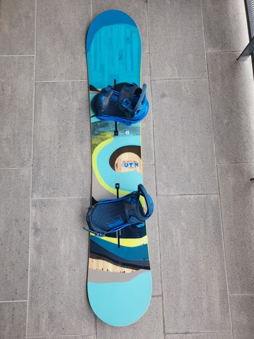 Snowboard Burton Custom Flying V + Burton Custom vezi - 2016 (154 cm)