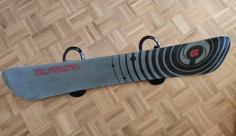 Snowboard komplet Burton 154cm, vezi, čevlji 43, čelada Head, želva