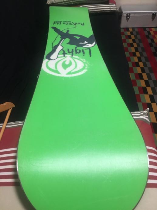 Snowboard Light - Punk Size Limited (157 cm) + vezi Light (L), odličen