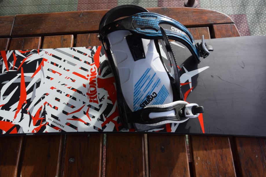 Snowbord Bord Cygnus Atomic