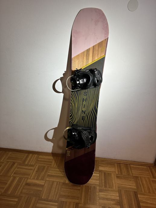 Ženski Snowboard Head 142 cm z vezmi Drake