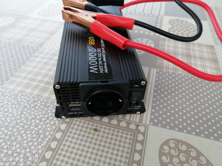 INVERTER PRETVORNIK 2000W/12V 220V