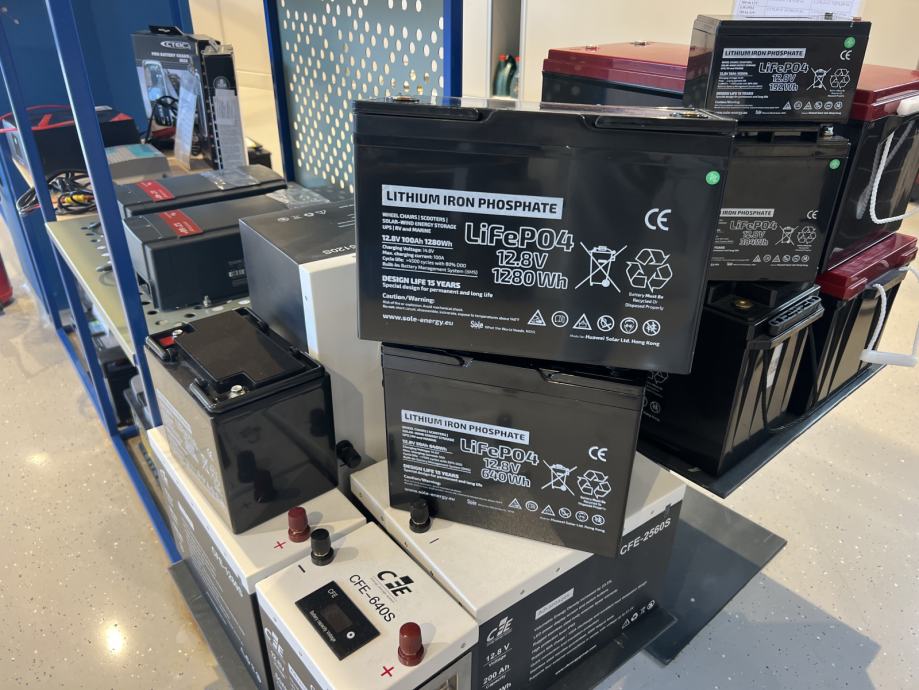 100Ah 12.8V LiFePO4 Solarni Akumulator 1280Wh baterije Akumulatori