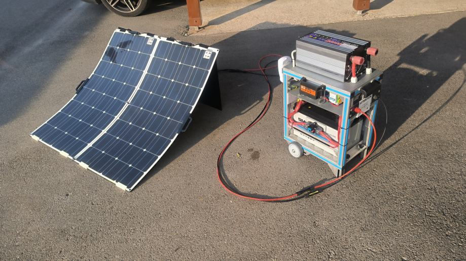Solarni generator ,Prenosna elektrarna 220V čisti sinus ( 2,5 kw)