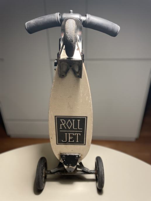 Roll jet