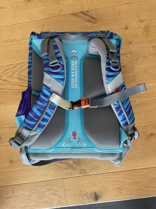 Step by step šolska torba za 1. triado