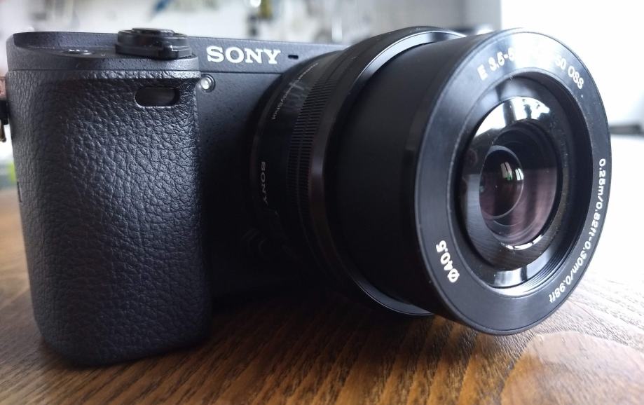 Sony a6300 16-50mm + FeiyuTech A1000 gimbal