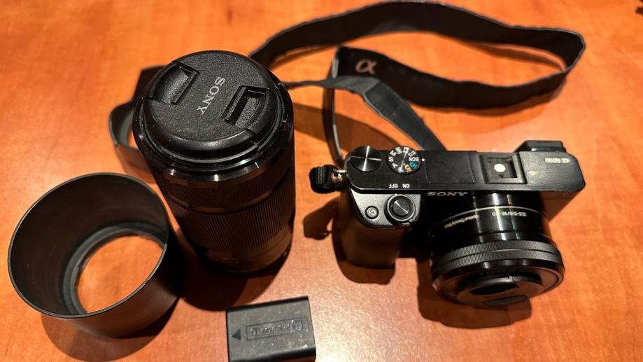 Sony fotoaparat Alpha 6000 z dvema kit objektivoma
