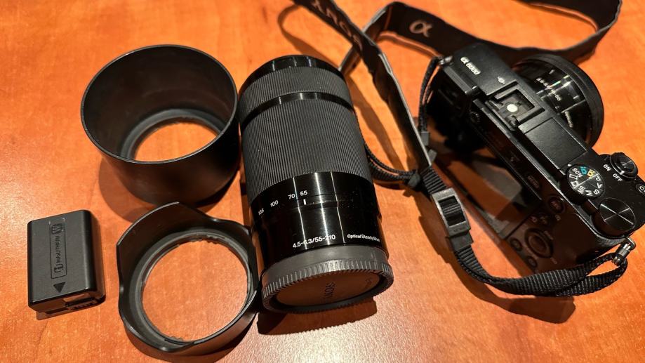 Sony fotoaparat Alpha 6000 z dvema kit objektivoma