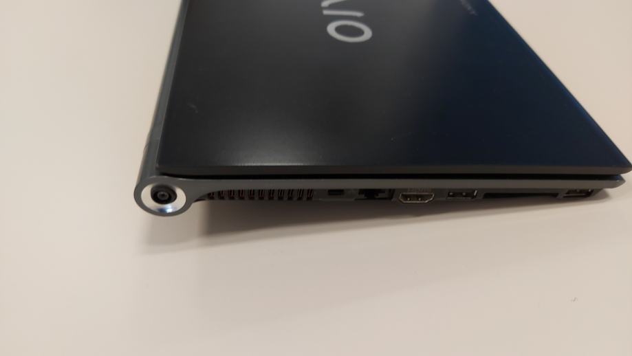 PRENOSNIK SONY VAIO VPCZ1 v okvari disk in mat.plošča