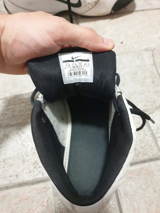 Košarkarski čevlji Nike 42