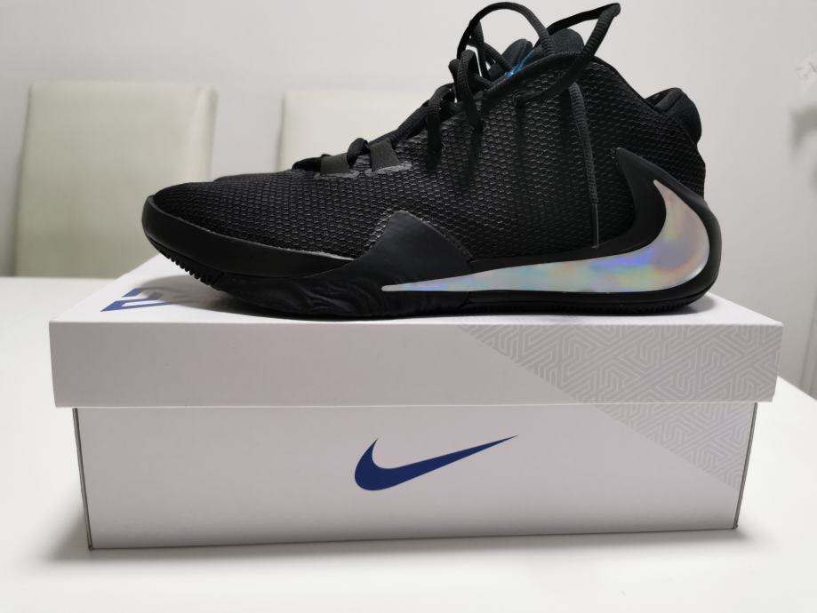 Nike Antetokounmpo