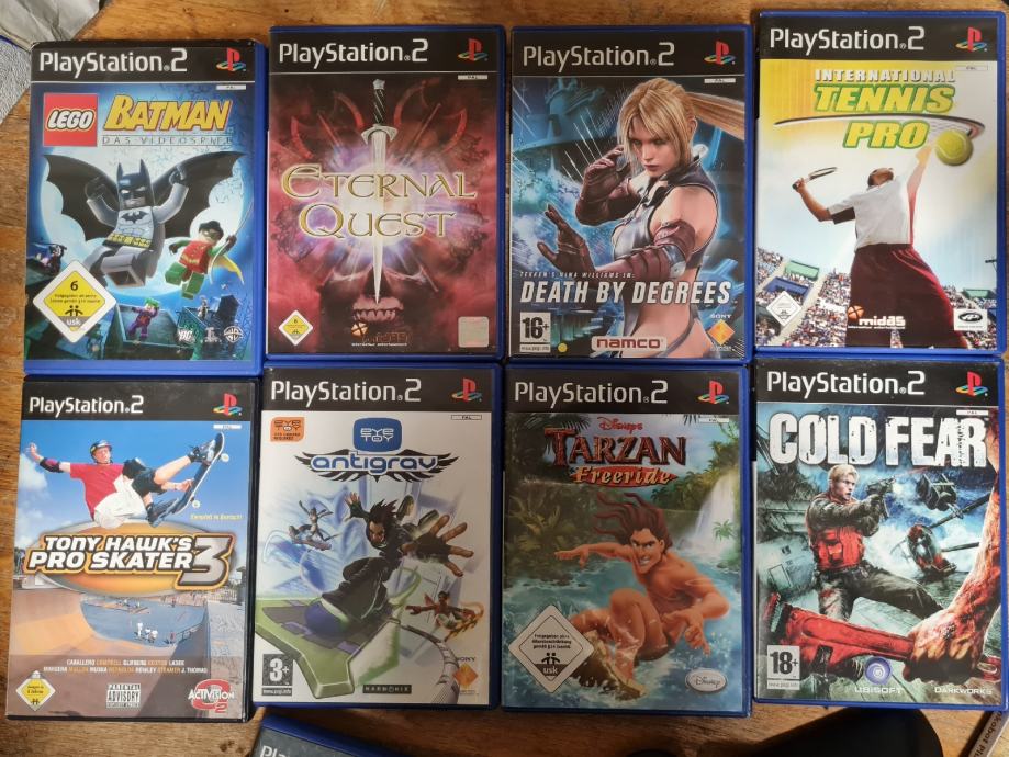 PS2 IGRE (10 kom.), 8MB memory card, 4 buzzer kontrolerji