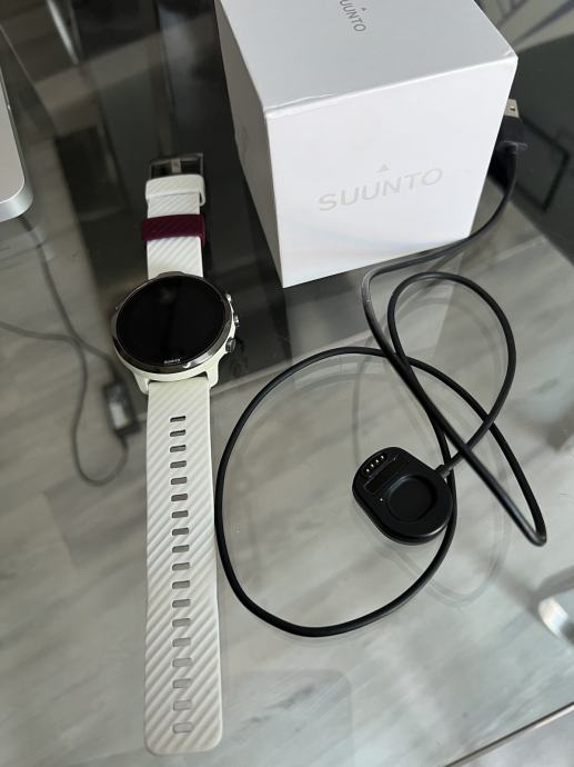 Suunto 7 white burgundy